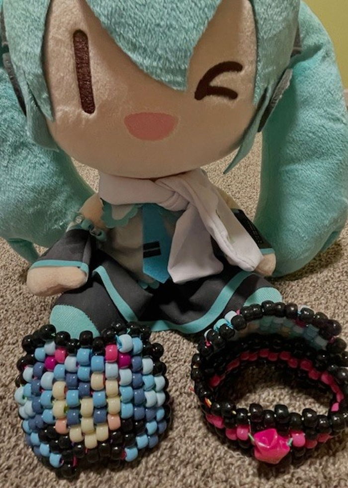 MIKU :D by DizzyD3mon - Kandi Photos on Kandi Patterns