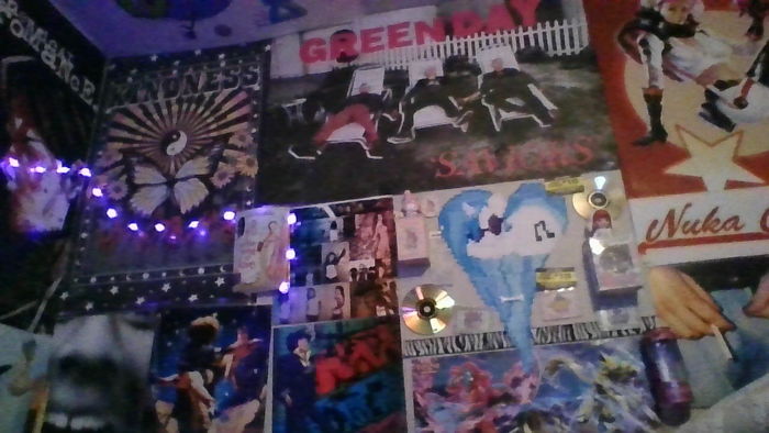 really bad quality pics of my room because my camera quality sucks by ...