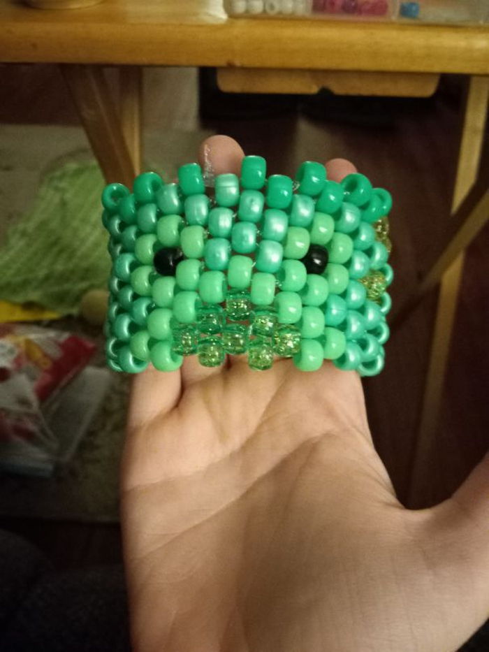 Frog multi stitch w/ sparkles