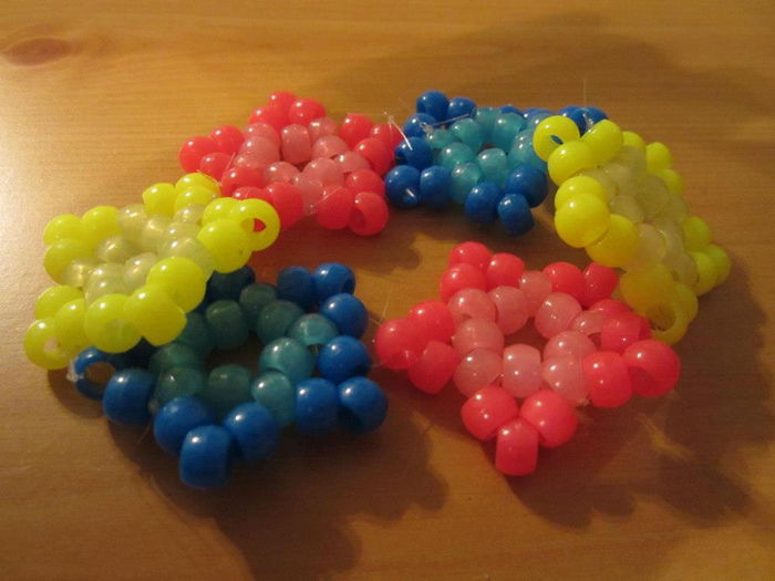 Star kandi cuff by tibbythalia - Kandi Photos on Kandi Patterns